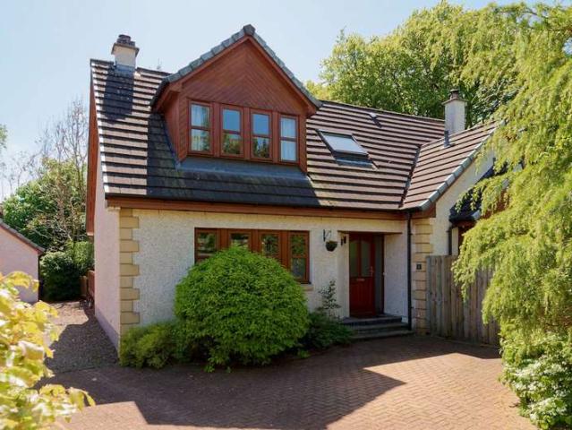 4 Bedroom Detached House