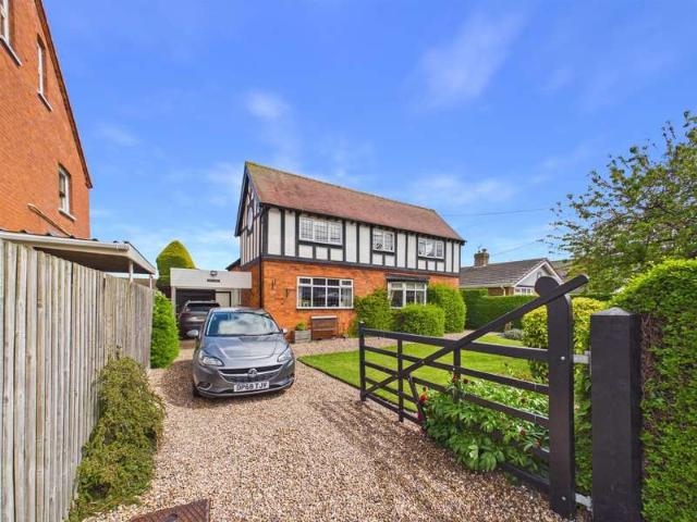 4 Bedroom Detached House