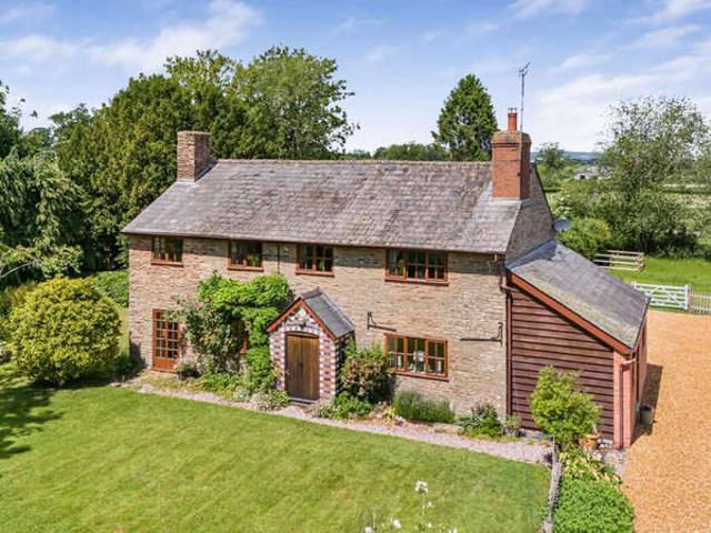 4 Bedroom Detached House