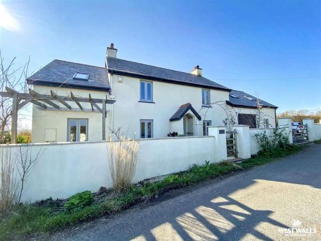 4 Bedroom Detached House