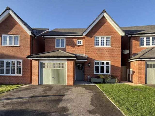 4 Bedroom Detached House