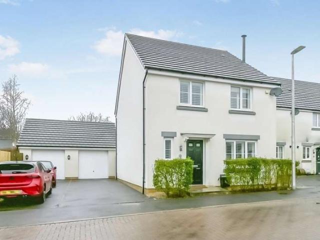 4 Bedroom Detached House