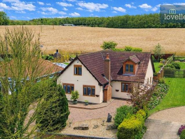 4 Bedroom Detached House