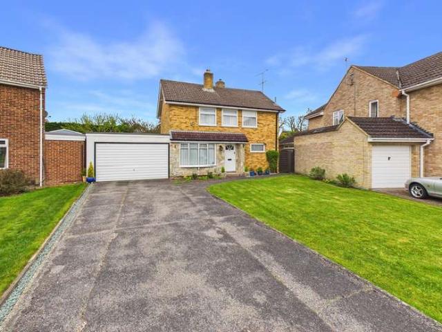 4 Bedroom Detached House
