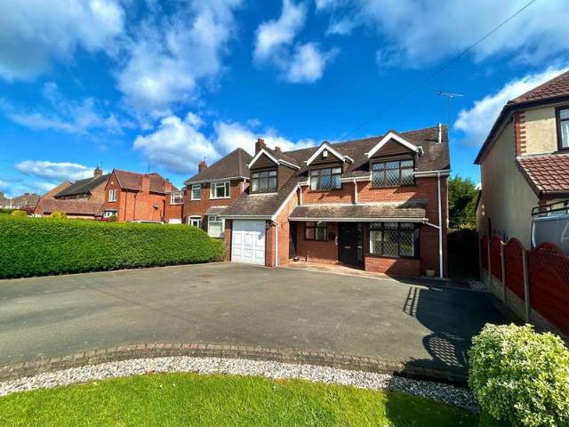 4 Bedroom Detached House