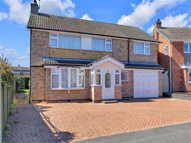 4 Bedroom Detached House