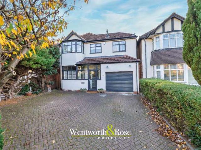 4 Bedroom Detached House
