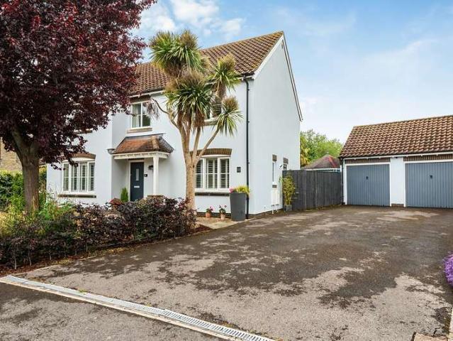 4 Bedroom Detached House