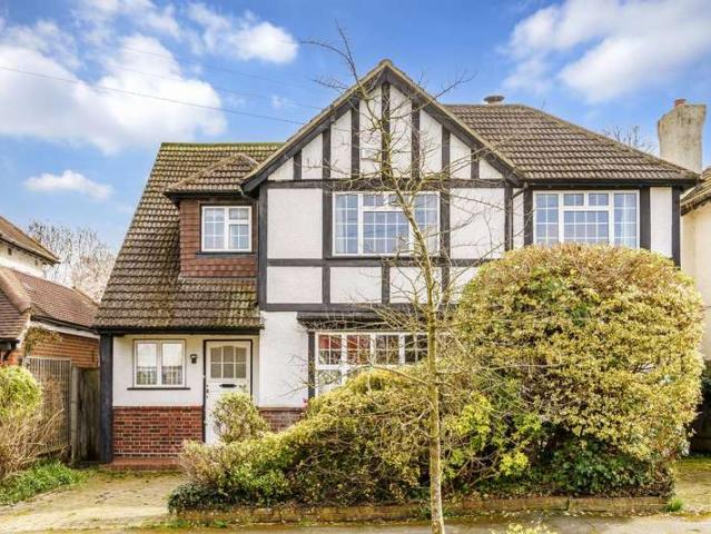 4 Bedroom Detached House