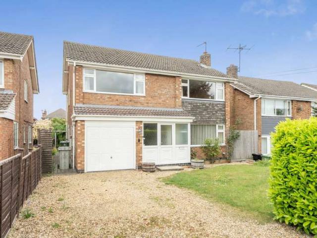 4 Bedroom Detached House