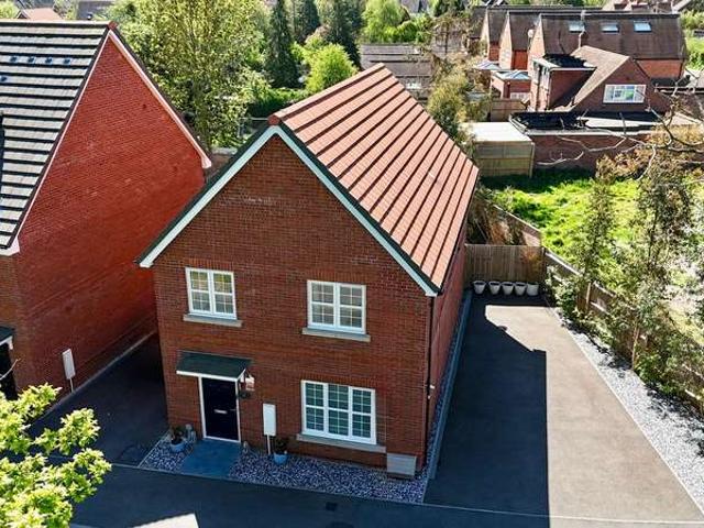 4 Bedroom Detached House