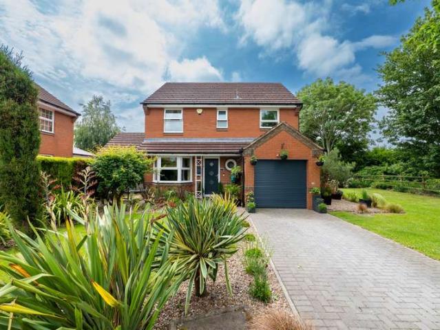 4 Bedroom Detached House