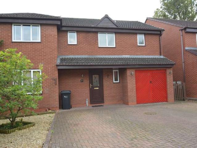 4 Bedroom Detached House