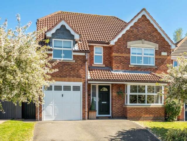4 Bedroom Detached House