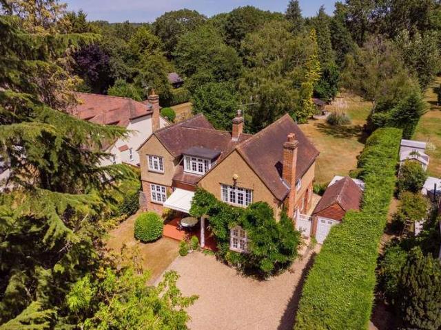 4 Bedroom Detached House
