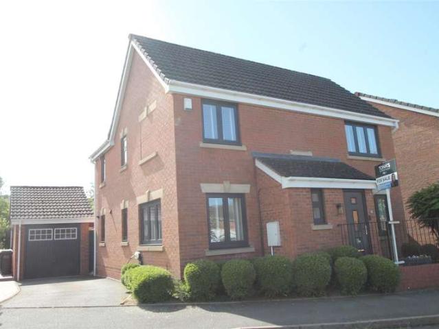 4 Bedroom Detached House