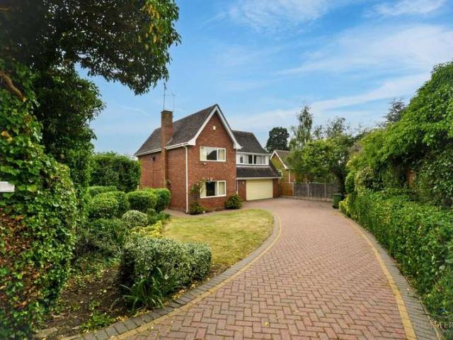 4 Bedroom Detached House