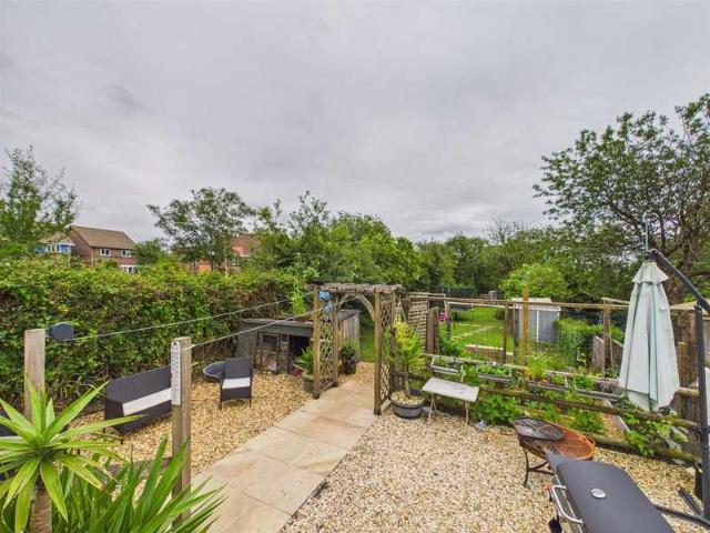 4 Bedroom Detached House