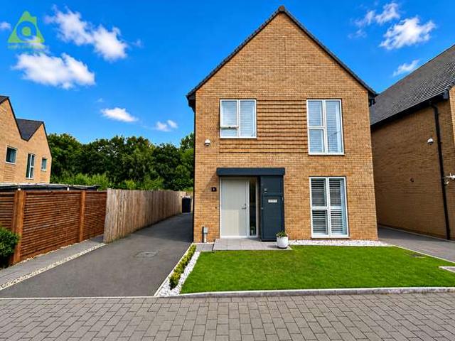 4 Bedroom Detached House