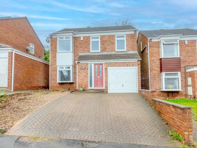 4 Bedroom Detached House