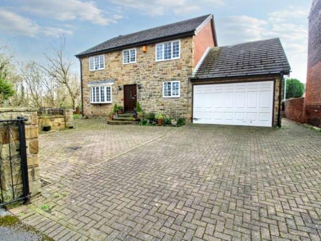 4 Bedroom Detached House