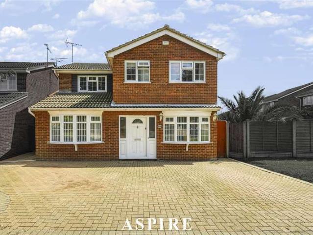 4 Bedroom Detached House