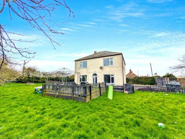 4 Bedroom Detached House