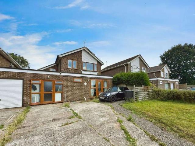 4 Bedroom Detached House
