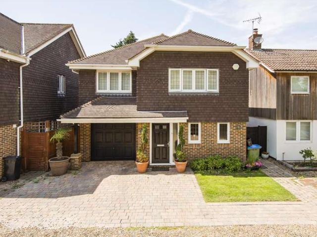 4 Bedroom Detached House