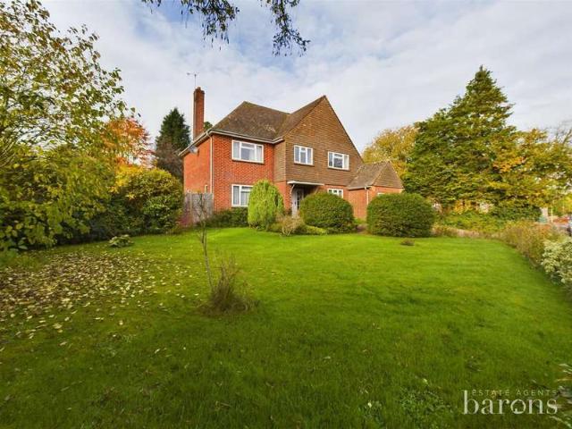 4 Bedroom Detached House