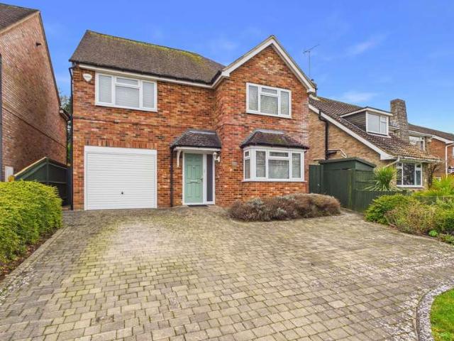 4 Bedroom Detached House