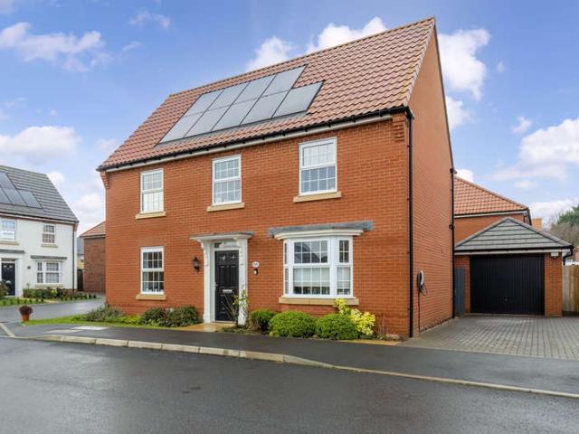 4 Bedroom Detached House