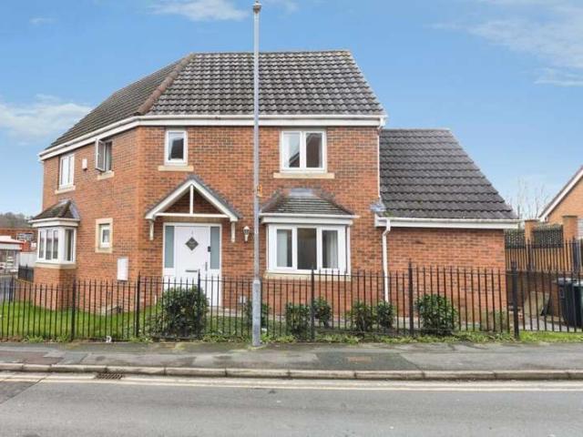 4 Bedroom Detached House