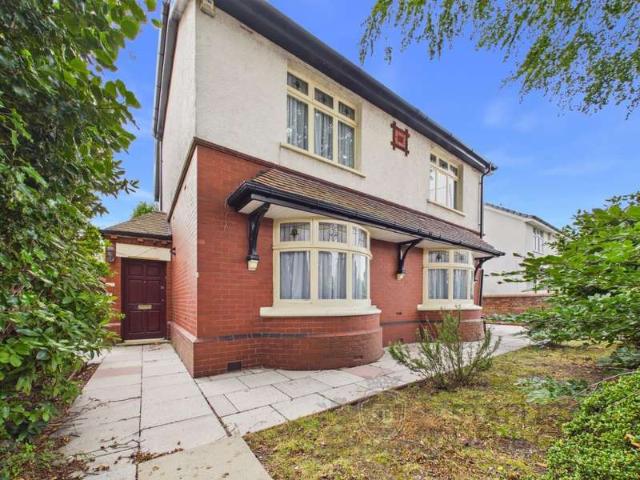 4 Bedroom Detached House
