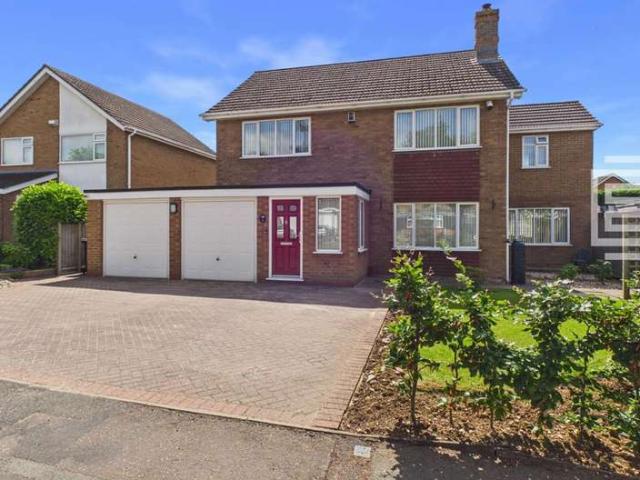 4 Bedroom Detached House