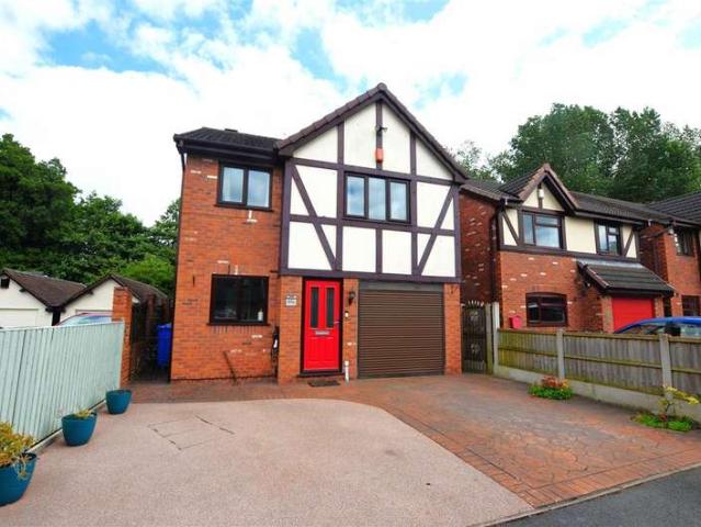 4 Bedroom Detached House