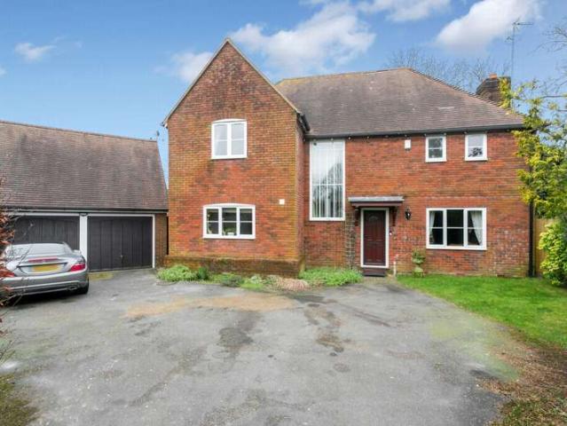 4 Bedroom Detached House