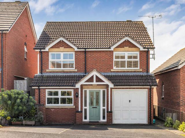 4 Bedroom Detached House