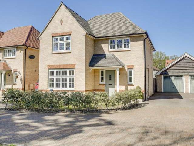 4 Bedroom Detached House