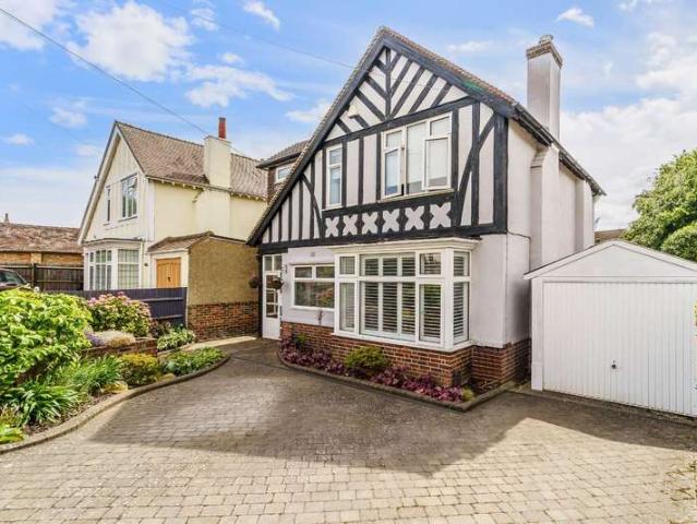 4 Bedroom Detached House