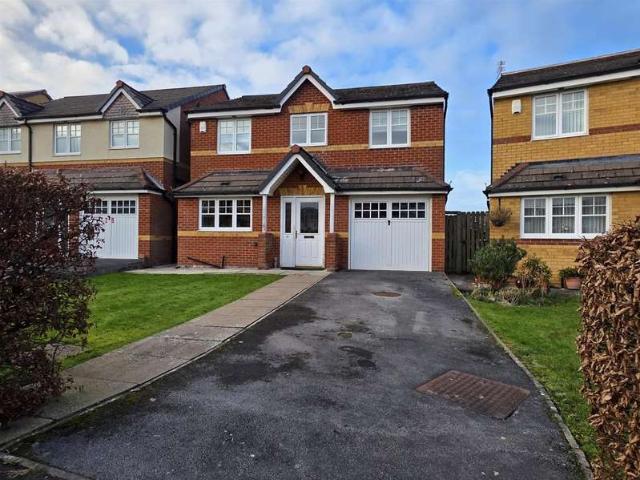 4 Bedroom Detached House