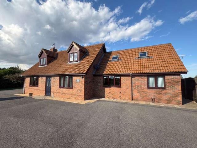 4 Bedroom Detached House