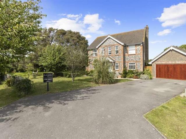 4 Bedroom Detached House