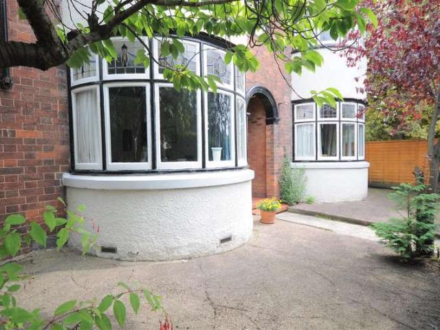 4 Bedroom Detached House
