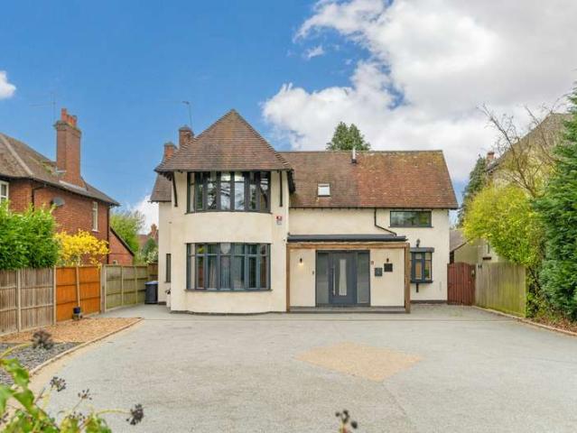 4 Bedroom Detached House