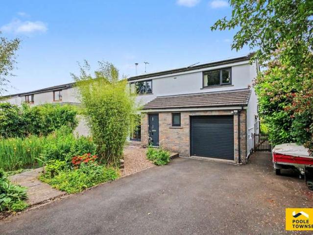 4 Bedroom Detached House