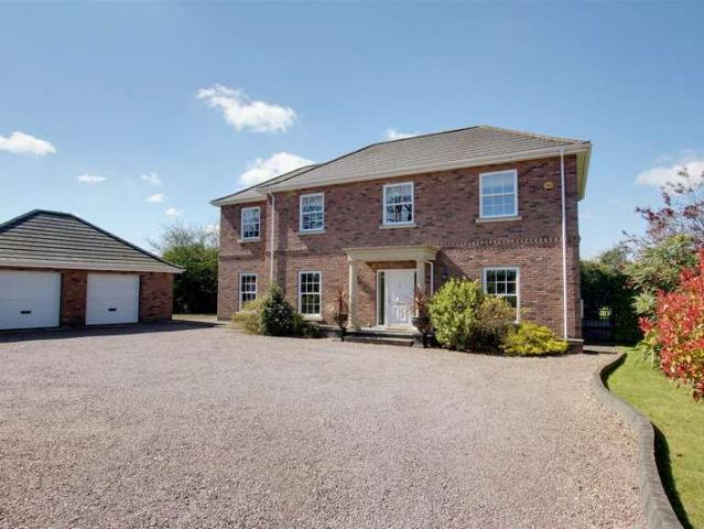 4 Bedroom Detached House