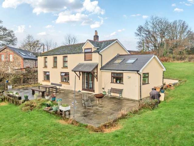 4 Bedroom Detached House
