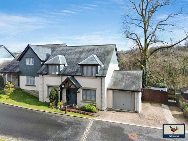 4 Bedroom Detached House