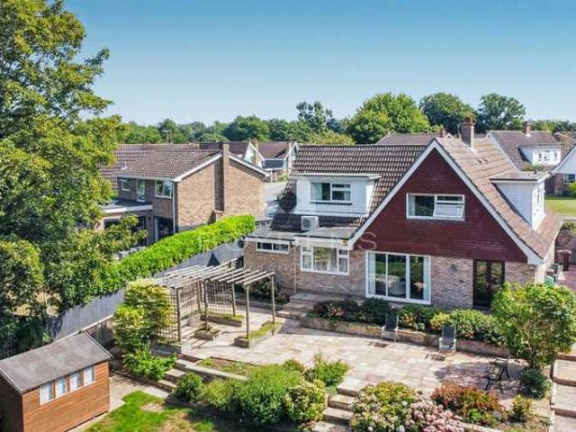 4 Bedroom Detached House